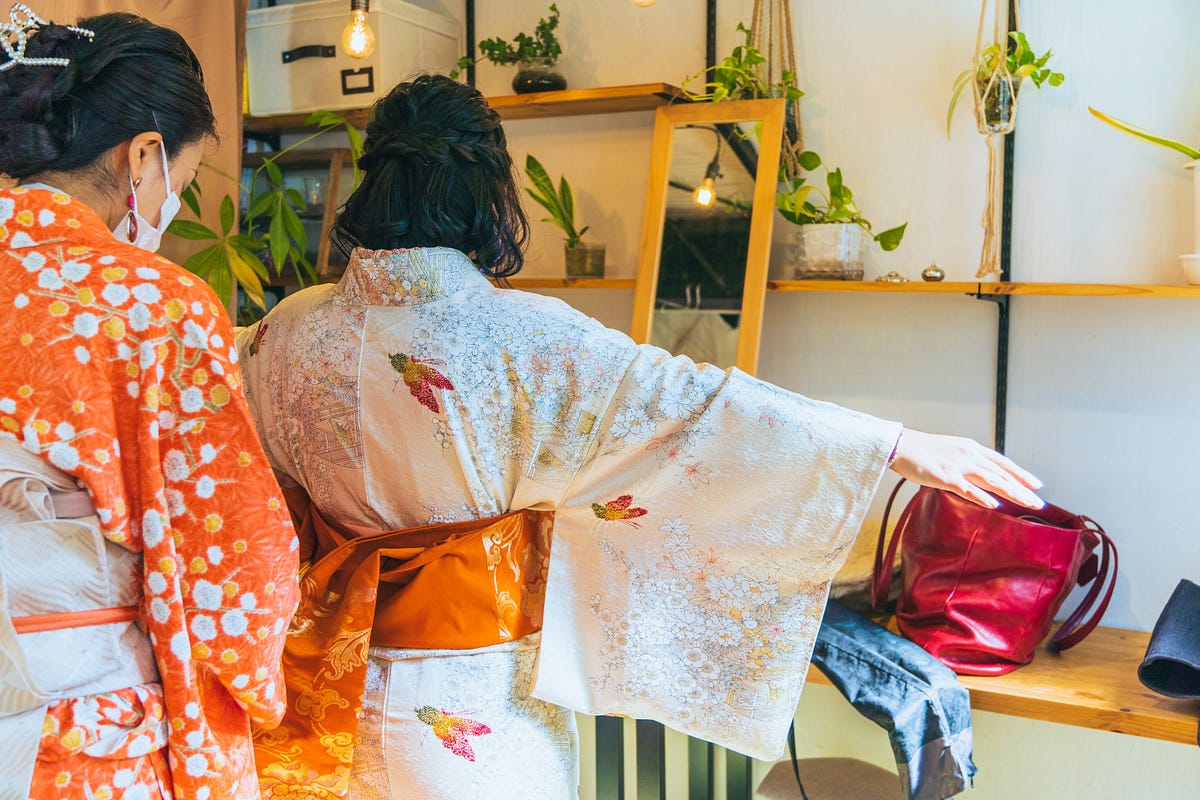 Wearing a Kimono Is the Art of Shedding Inner Armor | by Sayoko ...