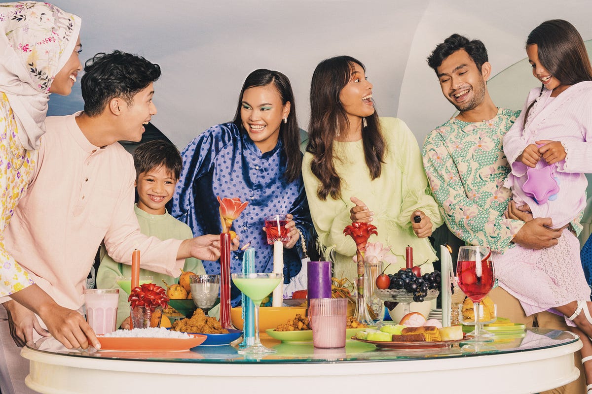Last-minute Baju Raya Shopping with LÚBNA 2023 collection | by Faris ...