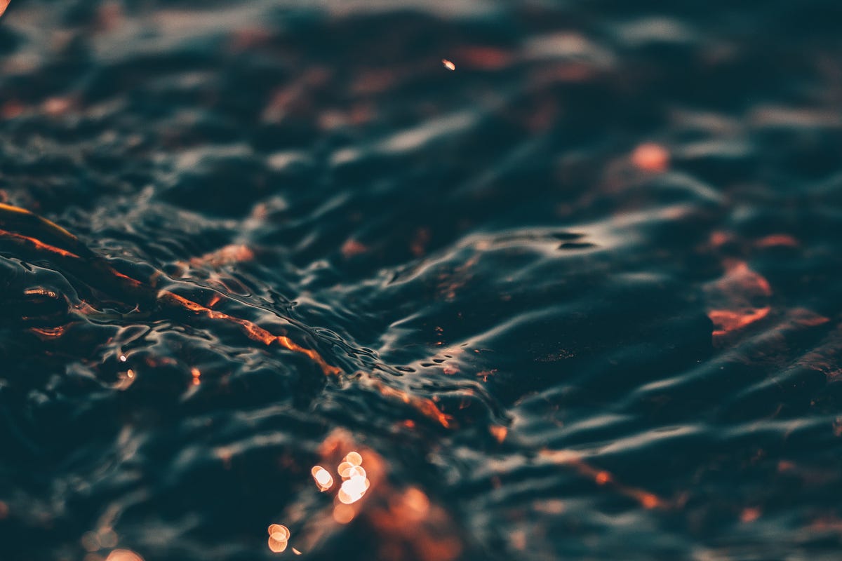 THE SEA. ACCOMPANIMENT: LISTEN WHILE READING | by Hunter McLean | Medium