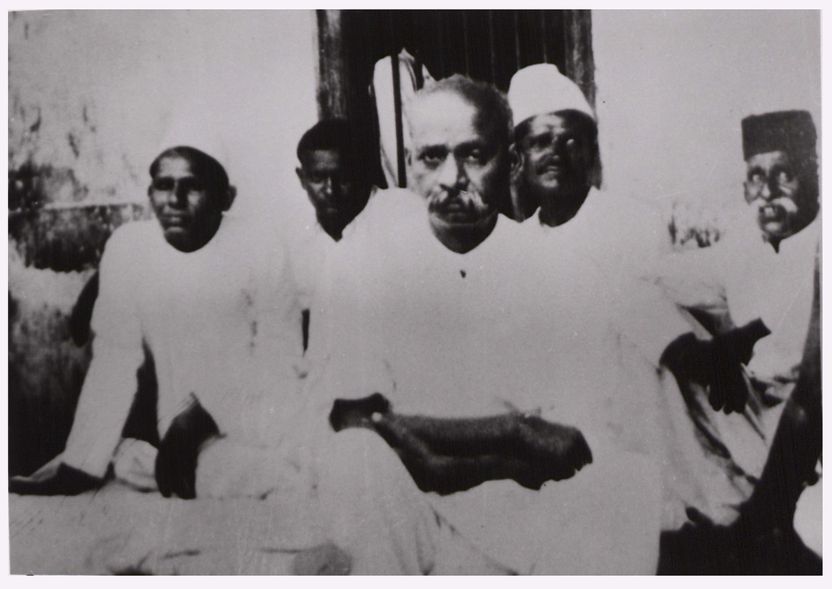The truth about Sardar Patel on Kashmir | by HindolSengupta | Medium