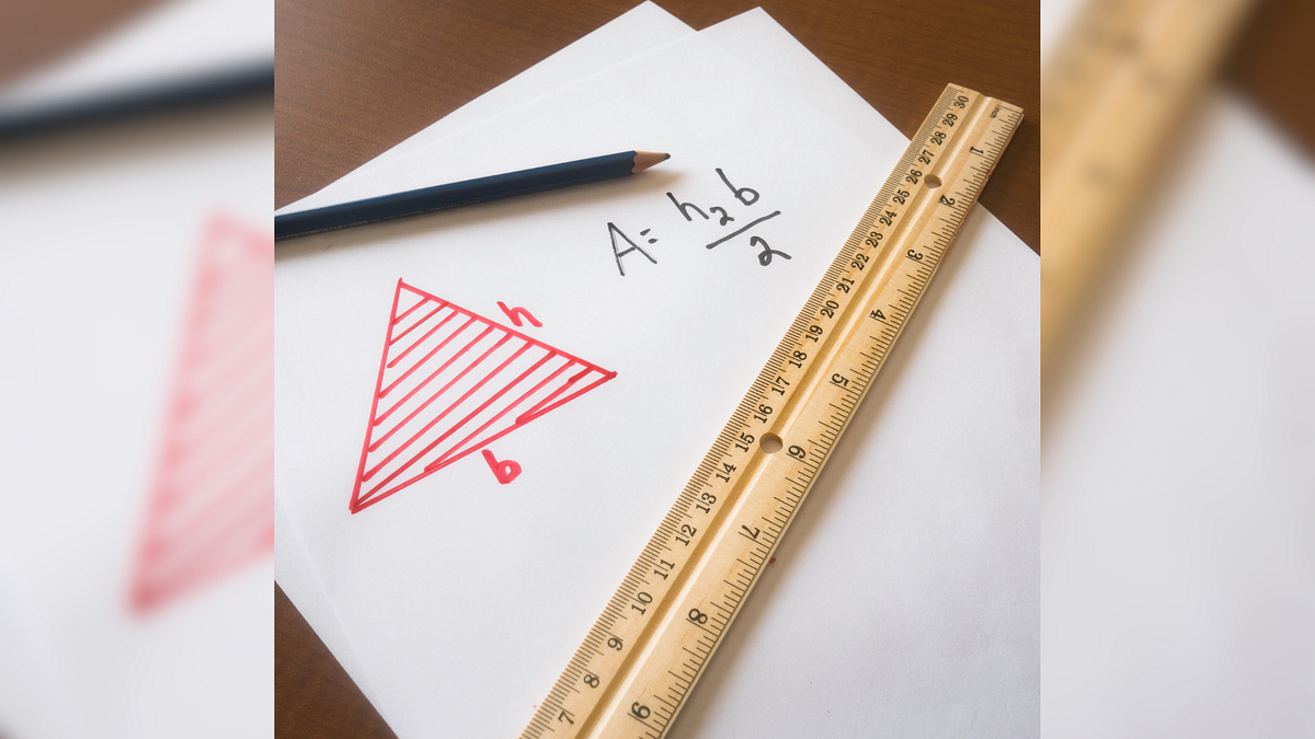 Finding the Area of a Triangle Step by Step | by MATHS.AI | Medium