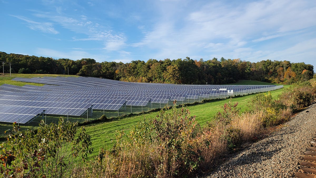 Community Solar Energy Pros and Cons — ClearPath.Energy ...