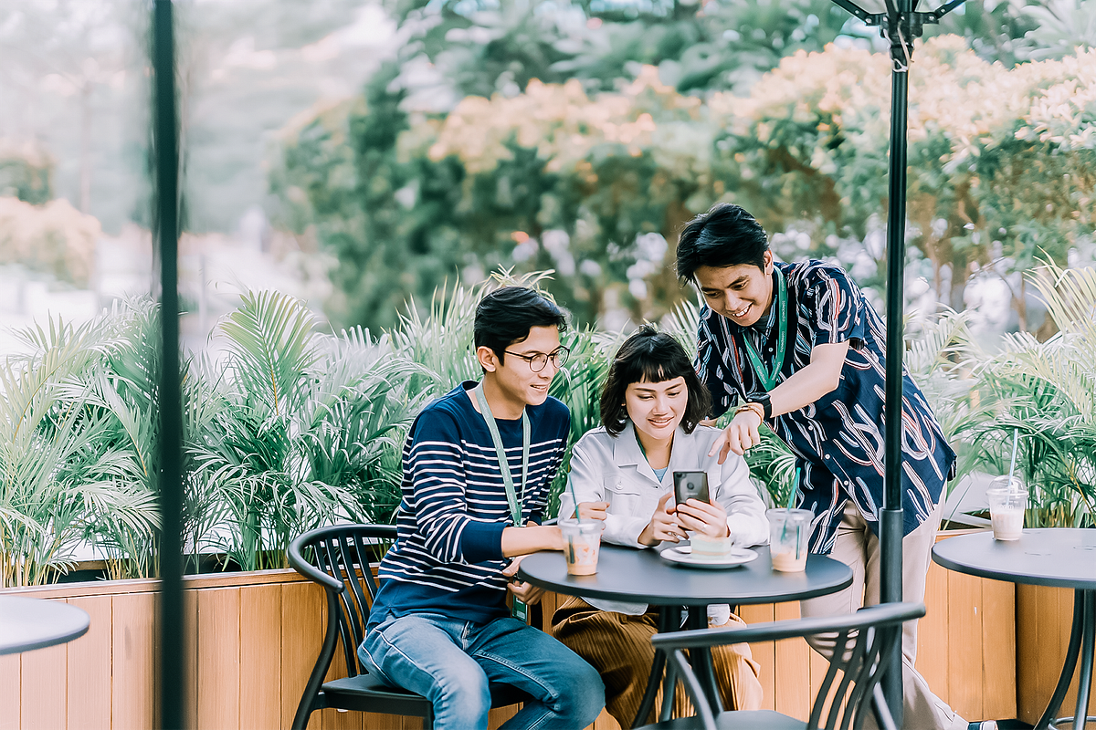 Designing Experience for the “Me, Me, Me, Generation” | by Leonardy Tjan | Tokopedia Design | Medium