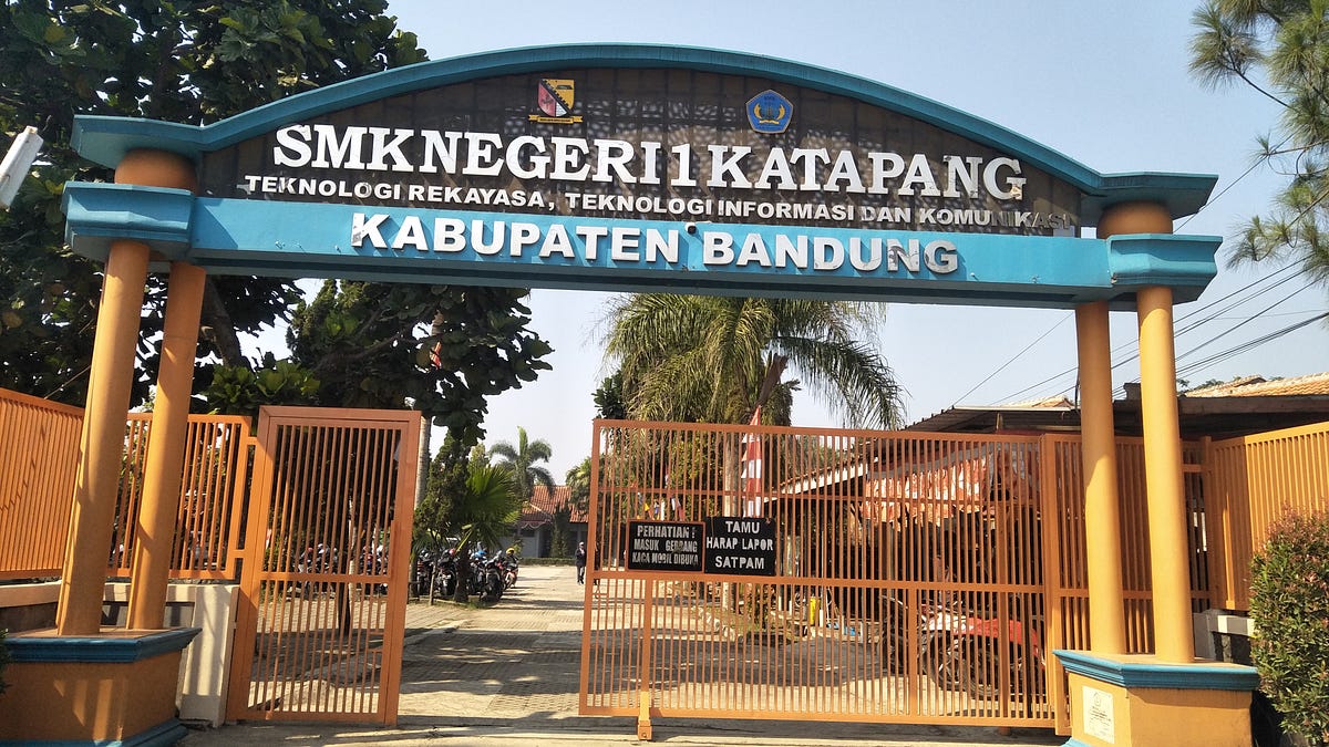 SMKN 1 Katapang, Profil Sekolah SMKN 1 Katapang | by Wisnu Malik | Medium