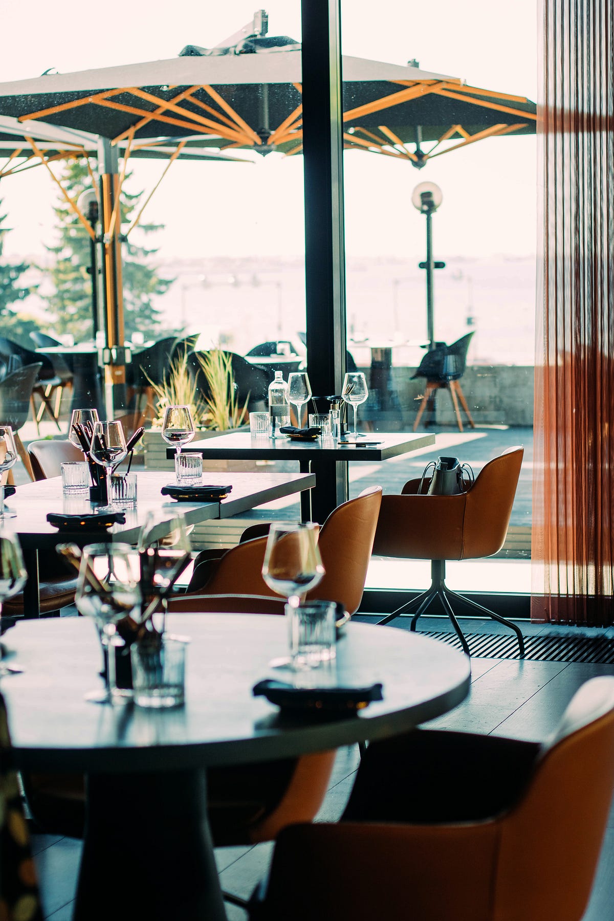 The 3 (types of) tables your dbt pipeline needs | by Peeyush Upadhyay ...