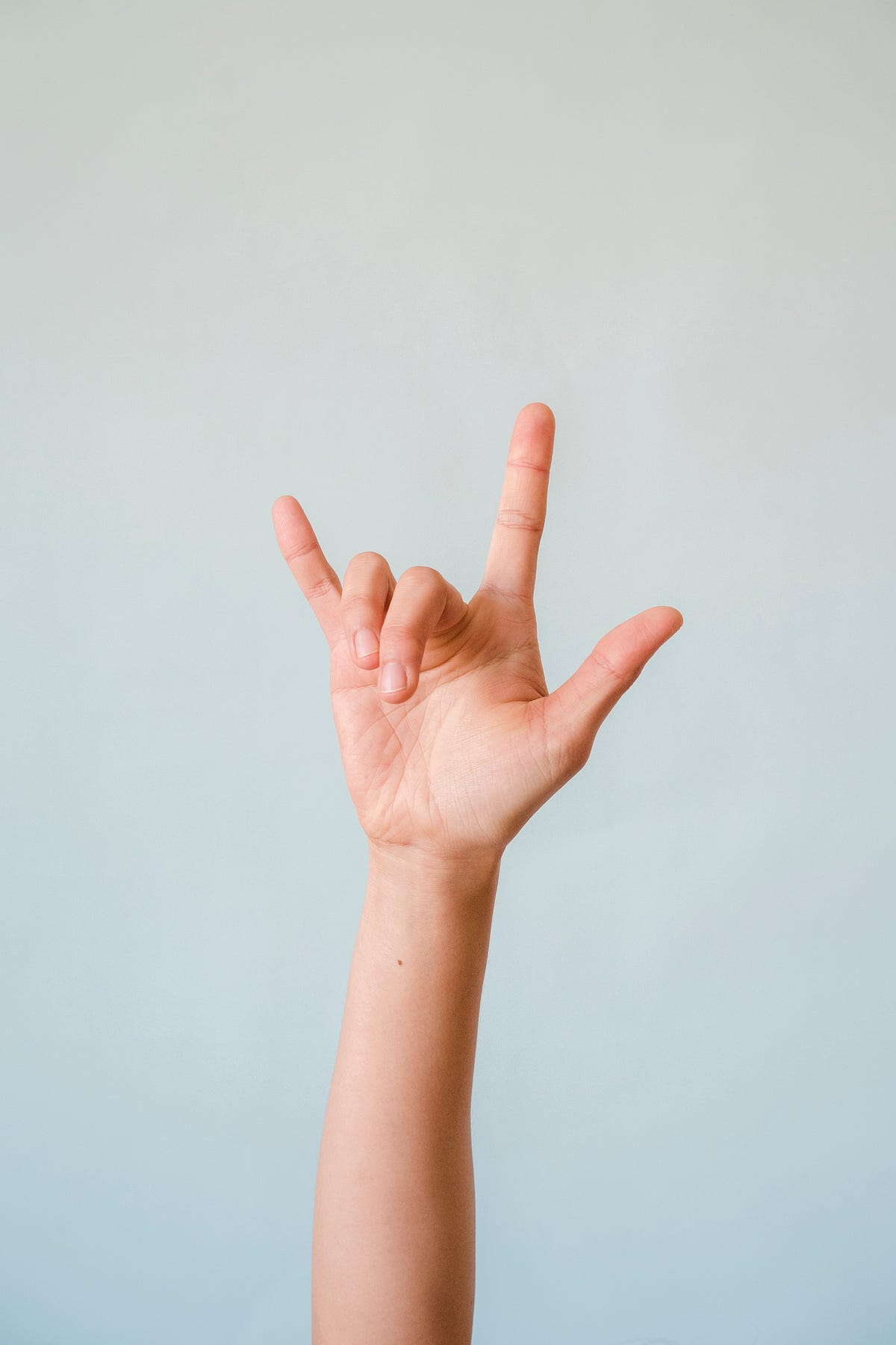 5 signs that someone likes you. How to determine someone’s interest ...