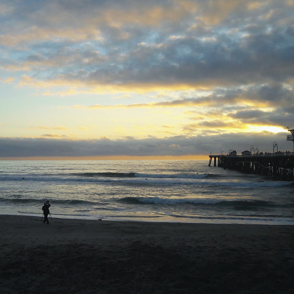 drowning. A poem about relationships. | by Alexis Zarco | ILLUMINATION ...