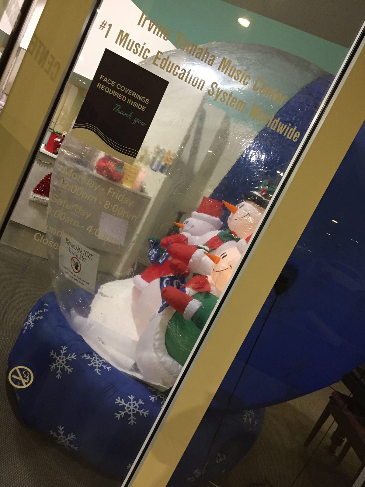 Holiday Fever Continues. PEOPLE PLAN AN UNFORGETTABLE XMAS 2022 | by ...