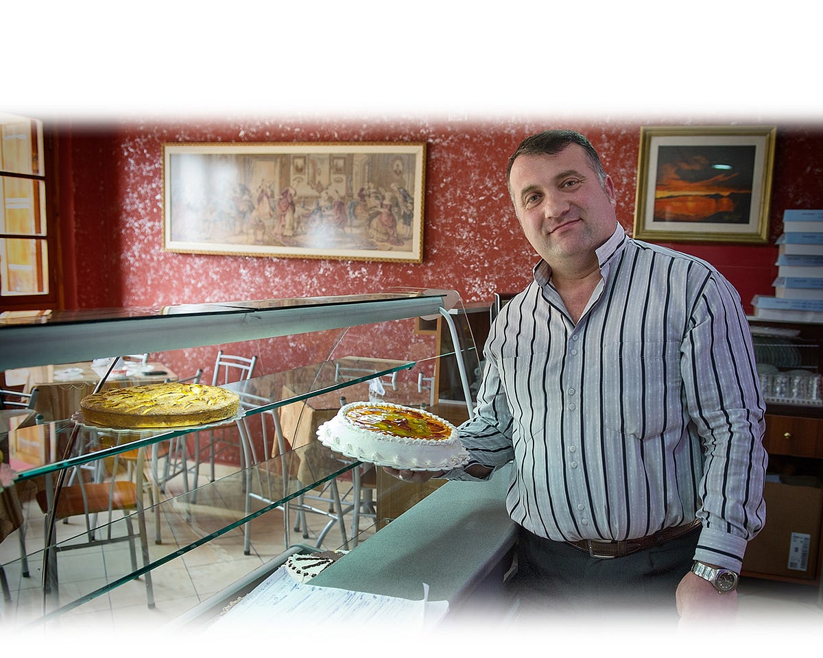 Ritorno in Albania. La storia di Ardjan, pioniere che nel… | by Paolo ...