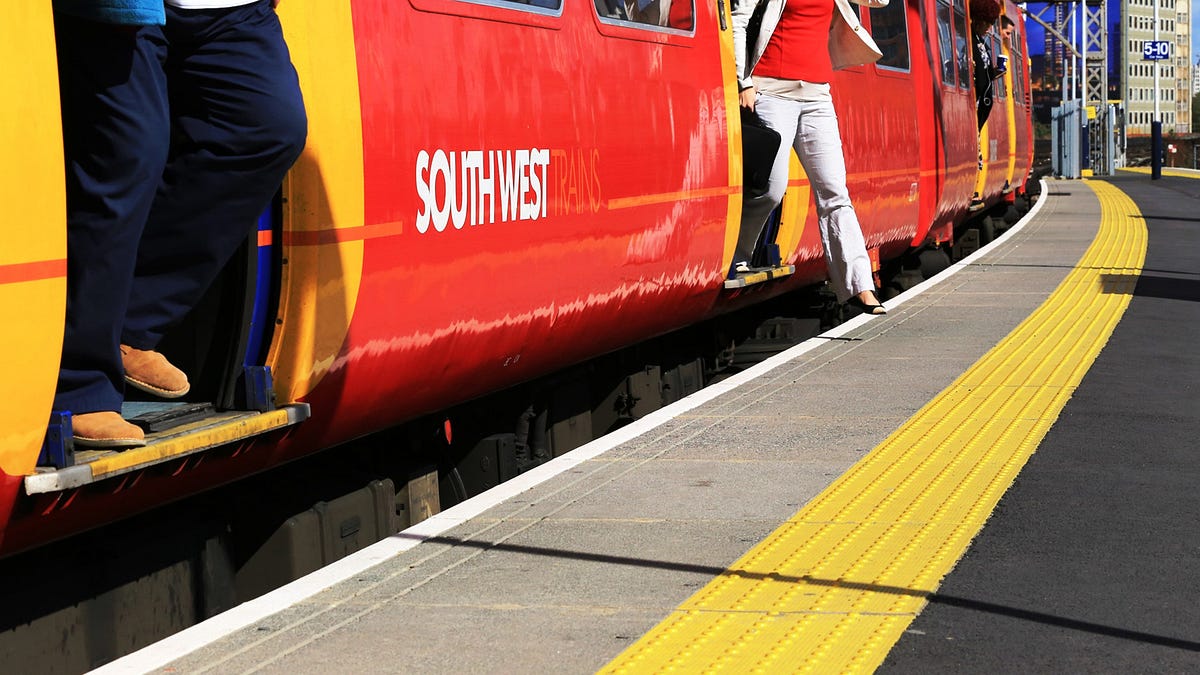 Finding ways to reduce risk at the platform train interface | by Gareth ...