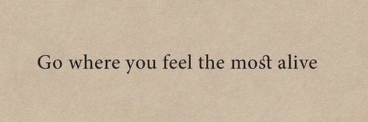 Her - Queen Nyra - Medium