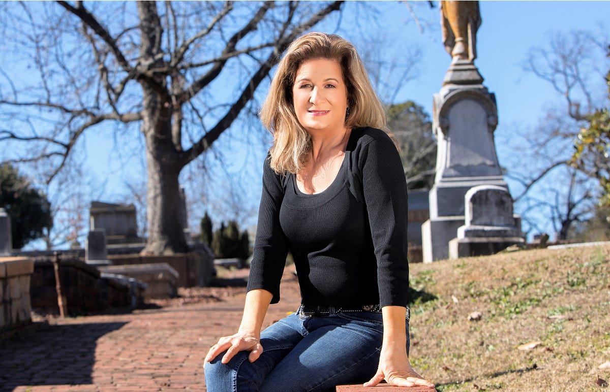 Reasons to Read Crime and Mystery Novels | by Kim Carter | Medium