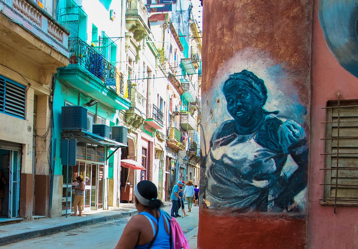 Havana Lights. My electric adventure in a Cuba waiting… | by Kirsten A ...
