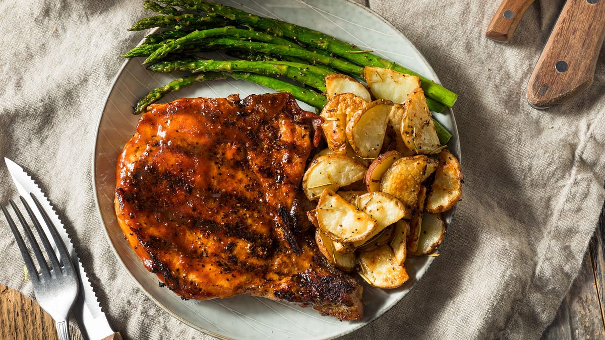How Visual Cues Influence Our Food Choices | by Lisa Buchanan | Medium