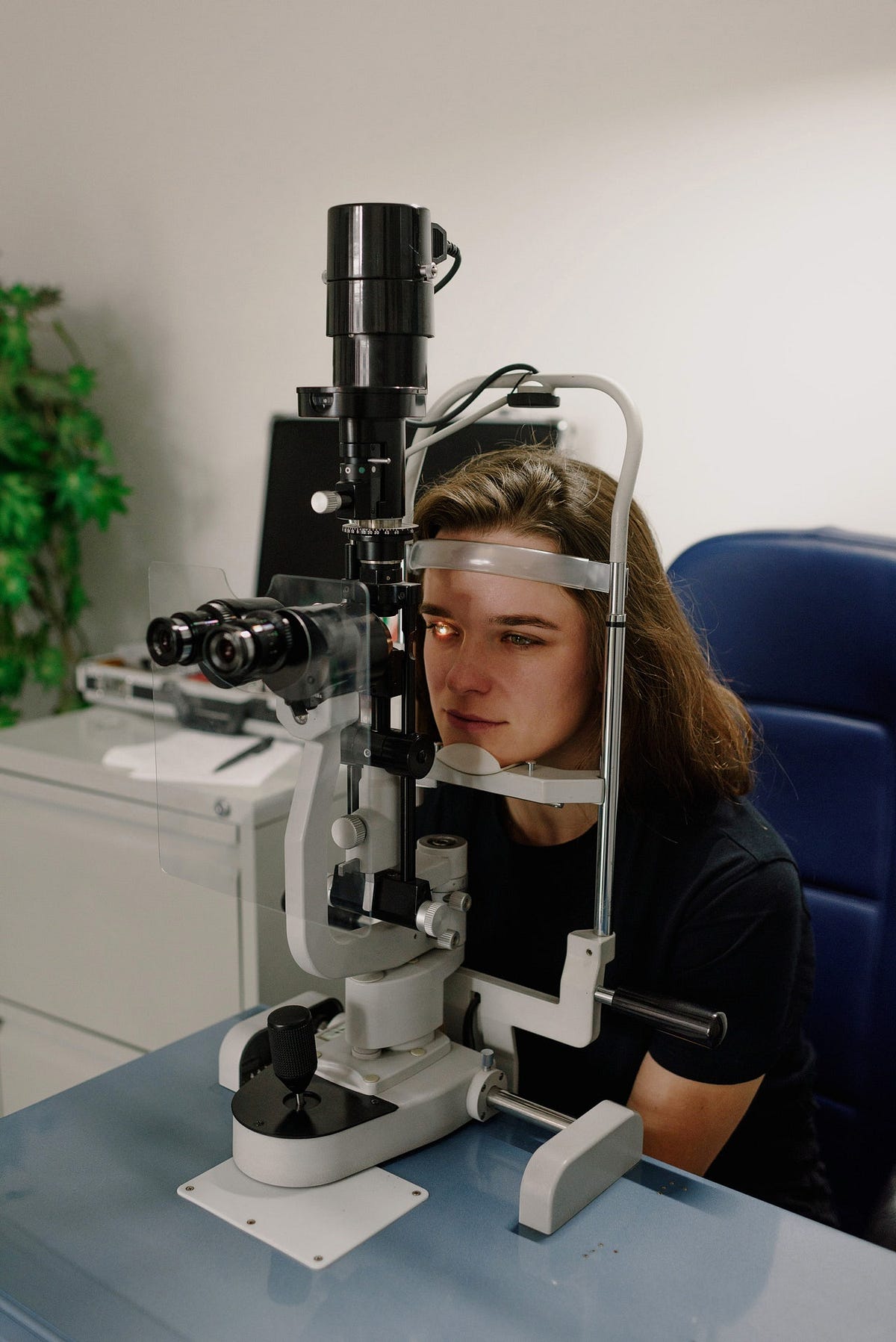 What is the difference between an eye exam and a contact exam? | by ...