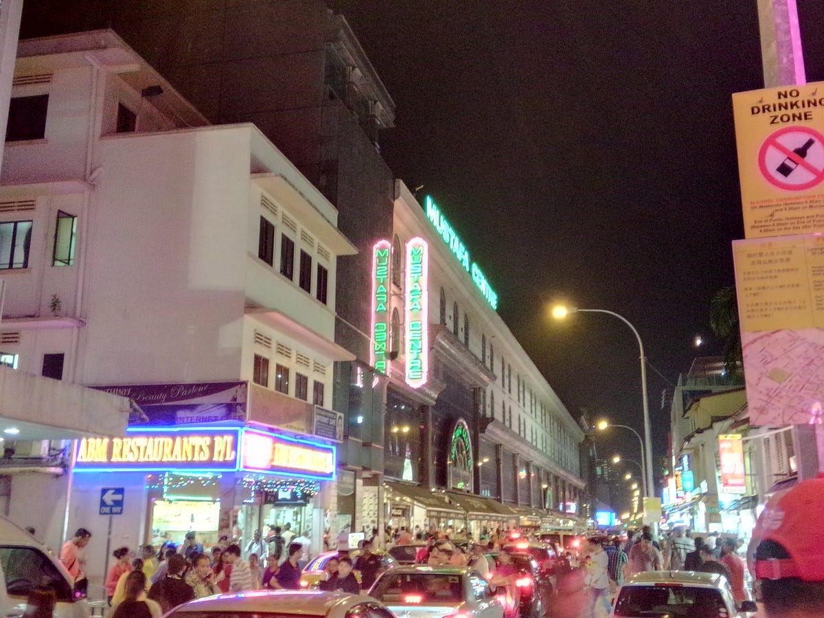 Introvert. Ditengah keramaian itu, aku merasa sepi | by Kenno Robby Pradana | Medium