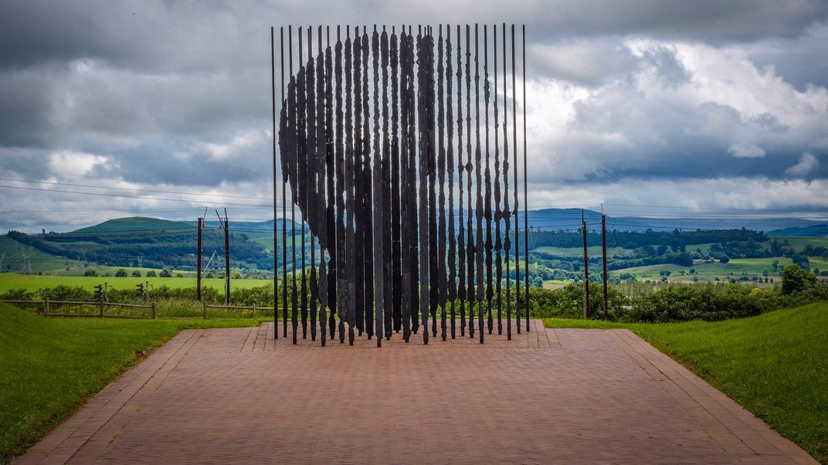 The Impact of Public Art Sculptures on Community and Culture | by ...