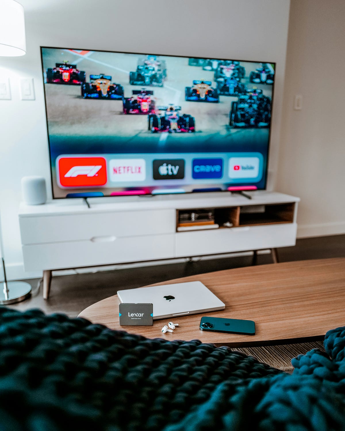 How to Chromecast From iPhone to Samsung TV: The Easy Way to Stream ...