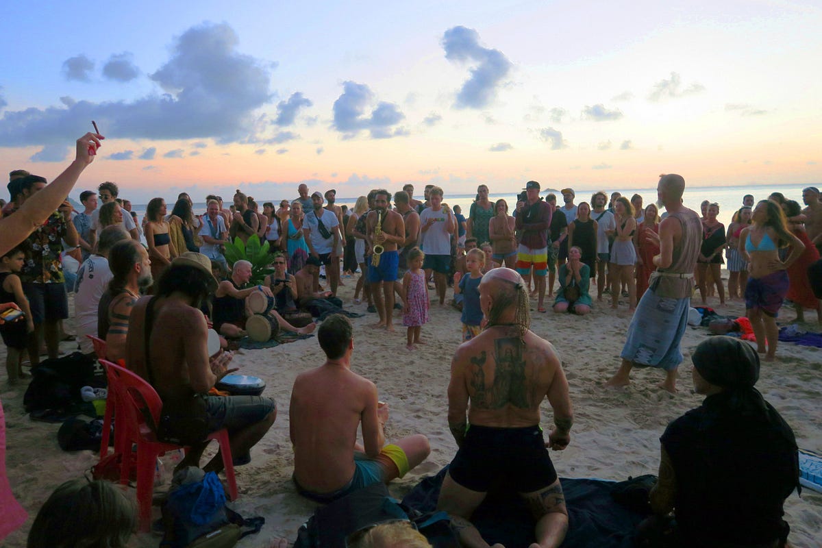 Why I Fled a Tropical Island Paradise Part 2: My First Sighting of a ...