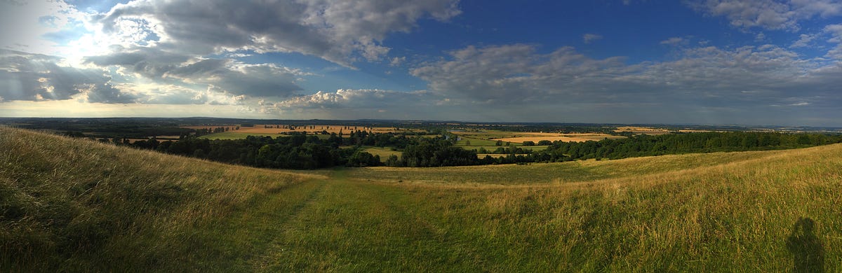 A Walk up Wittenham Clumps. A beautiful walk that involves a bit of ...