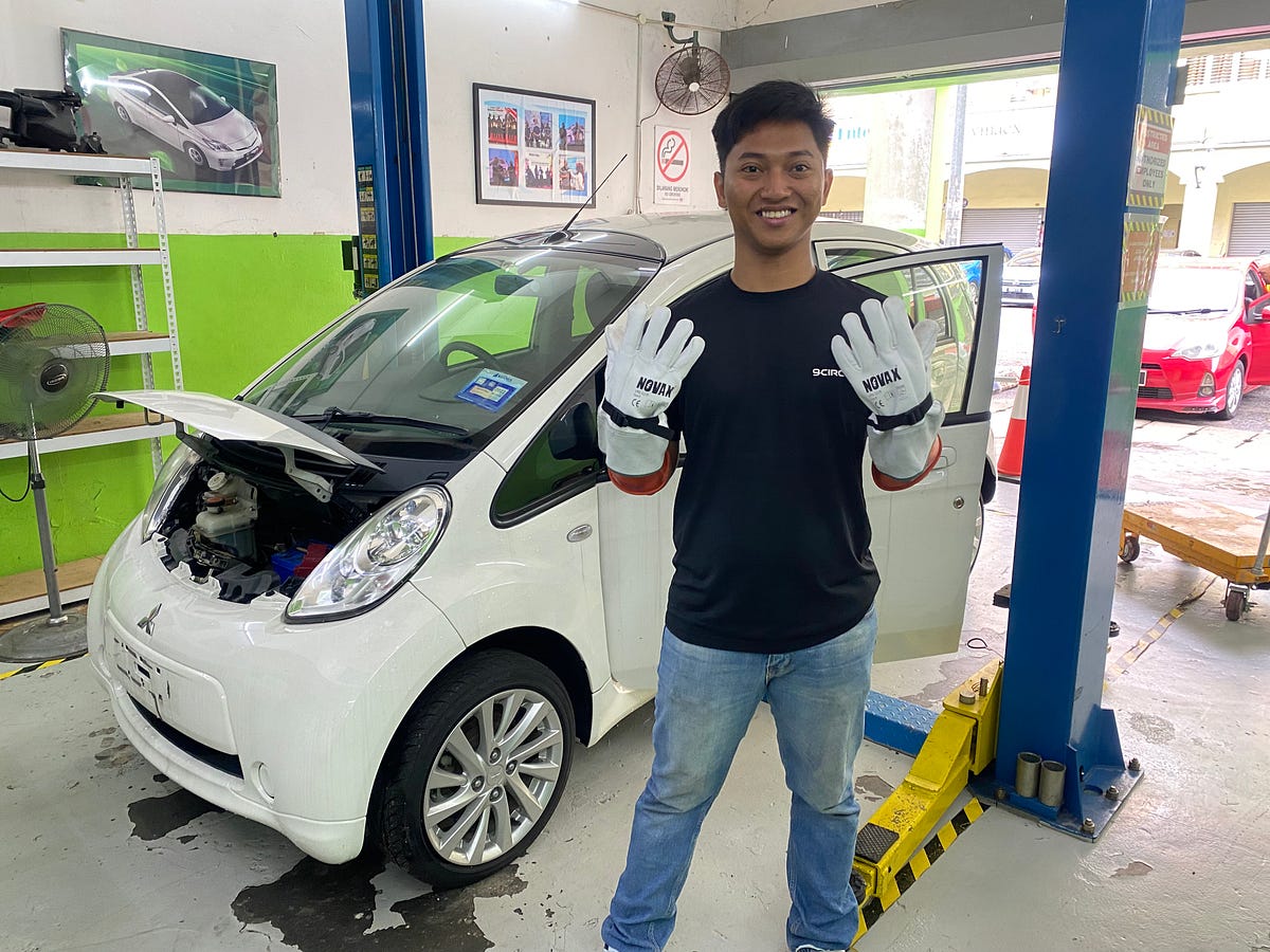 Keamanan Utama dalam Pengerjaan dan Servis Mobil Hybrid dan Listrik ...