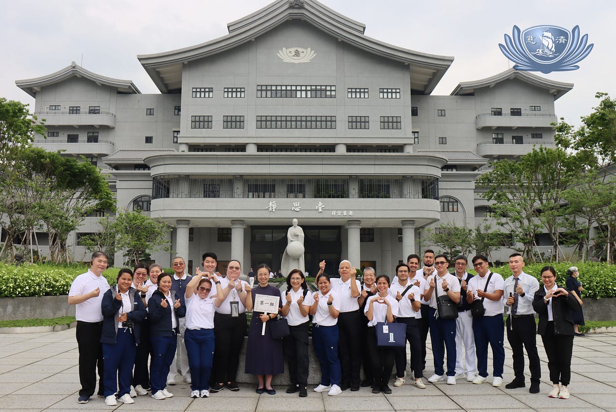Eye Center team visits Tzu Chi Communications and Culture Center in ...