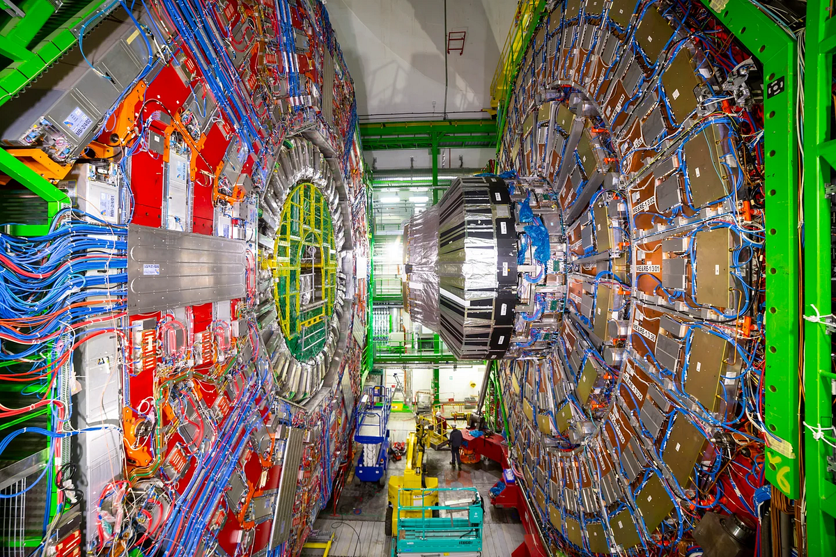 Tracking Particle Events from the CERN Large Hadron Collider | by Malia ...