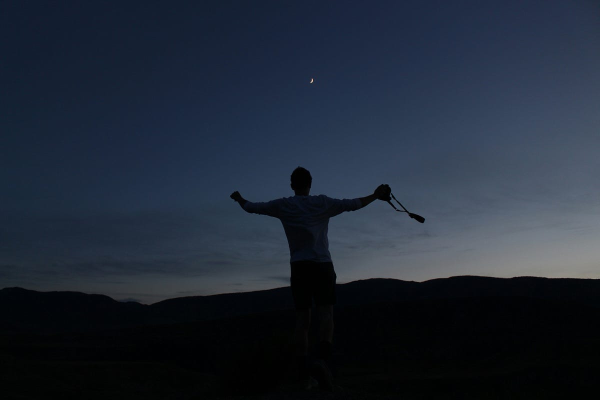 Why “Being Alone” Can Be Good For You | by Stanley Barragan | ILLUMINATION | May, 2024 | Medium
