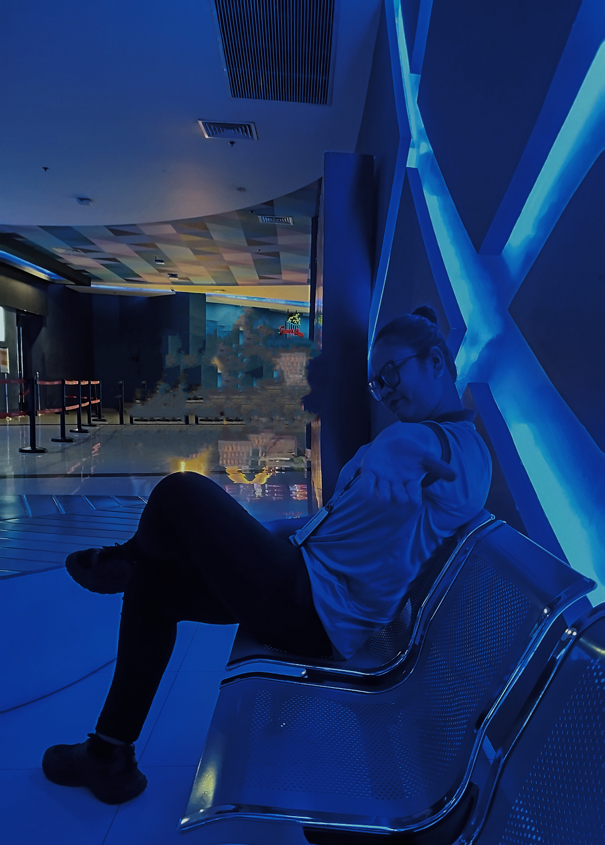 Empty Seat Theory. Silence between me & that seat is… | by ᜄ᜔ᜇᜒᜌ᜔ | Medium