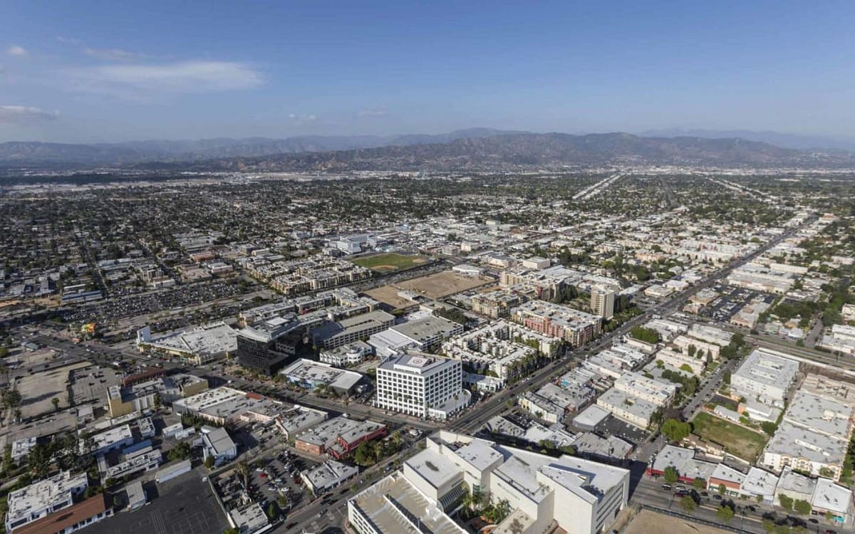 Experience the Vibrant Energy of Lankershim Boulevard, North Hollywood ...
