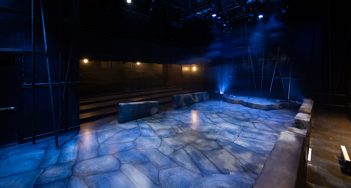 Long Shadows and Proximity of Action: Scenic Design for the Lantern’s ...
