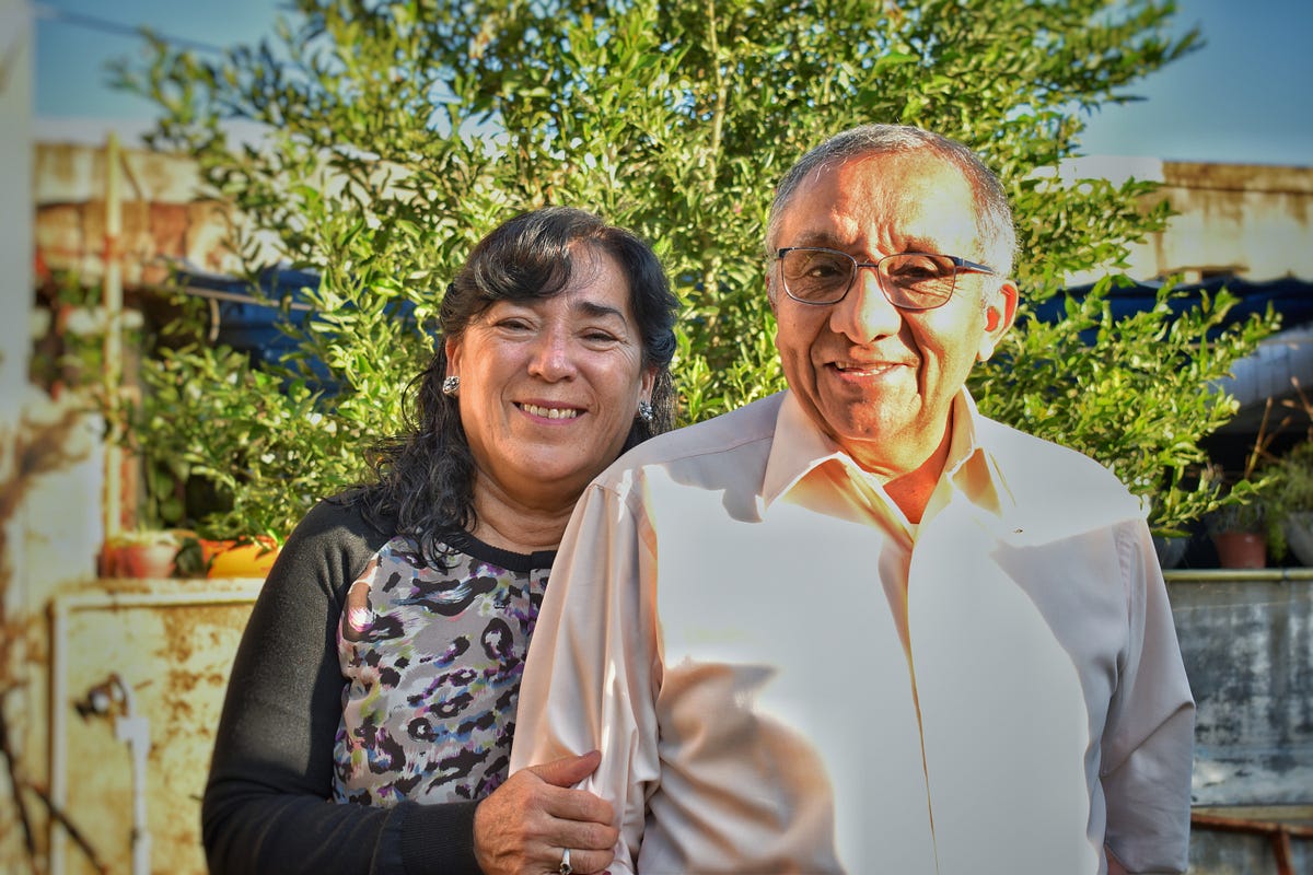 “La plata no soluciona todo”. Quizá, llegar a viejo | by Mia Monasterio ...