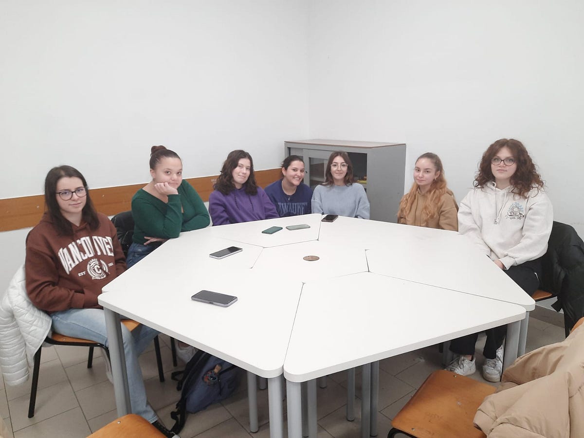 Interview mit Sarah, Erasmus-Studentin Europaschule Köln - CyberScuola ...