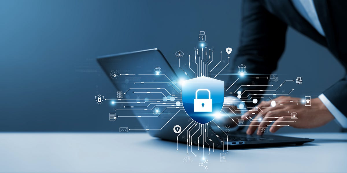 Navigating the Digital Identity Landscape: Centralized vs Decentralized ...