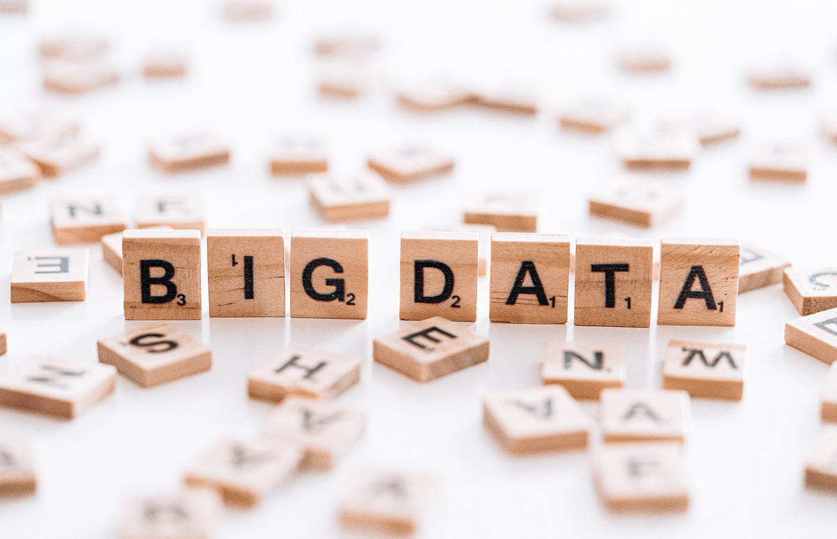 Building a Data Lake on PB scale with Apache Spark | by David Vrba ...