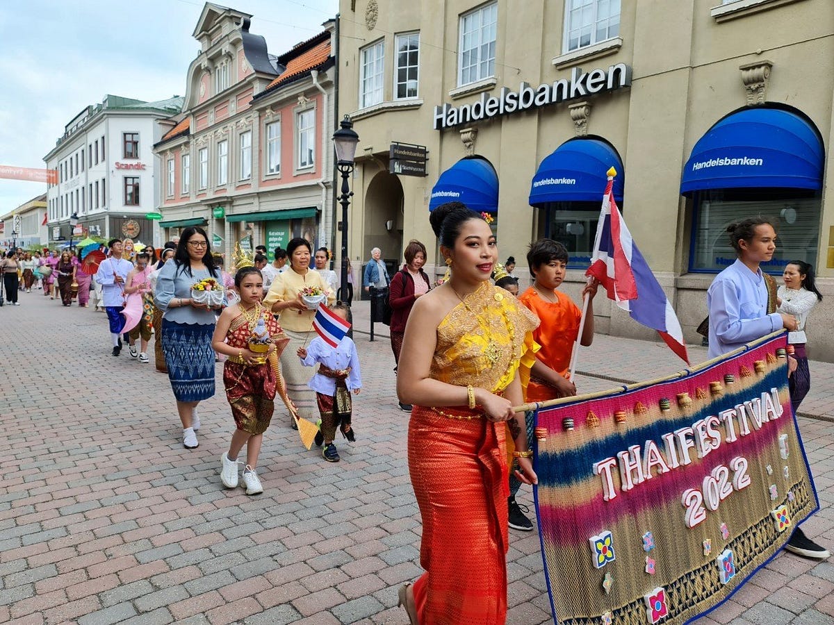 Sawadikap, Swedia!. Thailand dan Swedia, Songkrasin dan… | by Andi ...