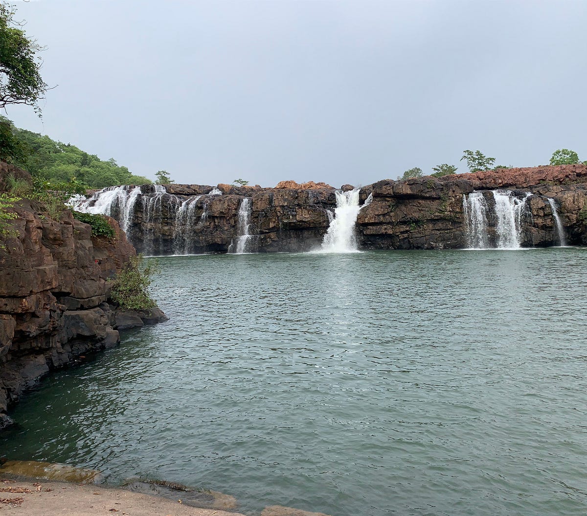 “Whispers of Safety: The Mystery of Bogatha Waterfall’s Stone Placement ...