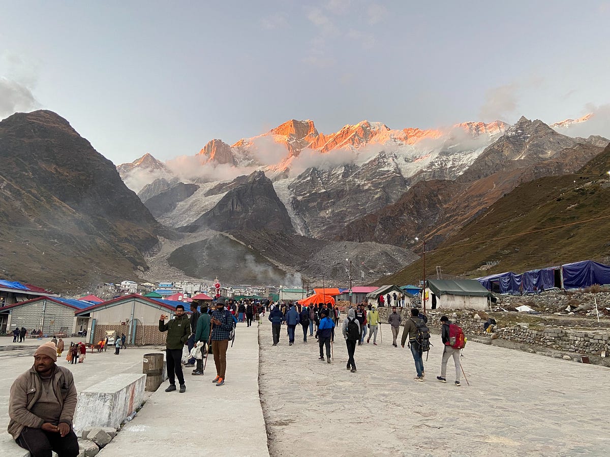 A guide to booking the most comfortable Char Dham yatra package | by Chal Uttarakhand | Medium