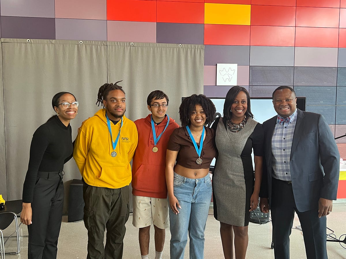 Meet the winners of the 2022 Tom Lee Poetry Contest | by Jasmine Stokes ...