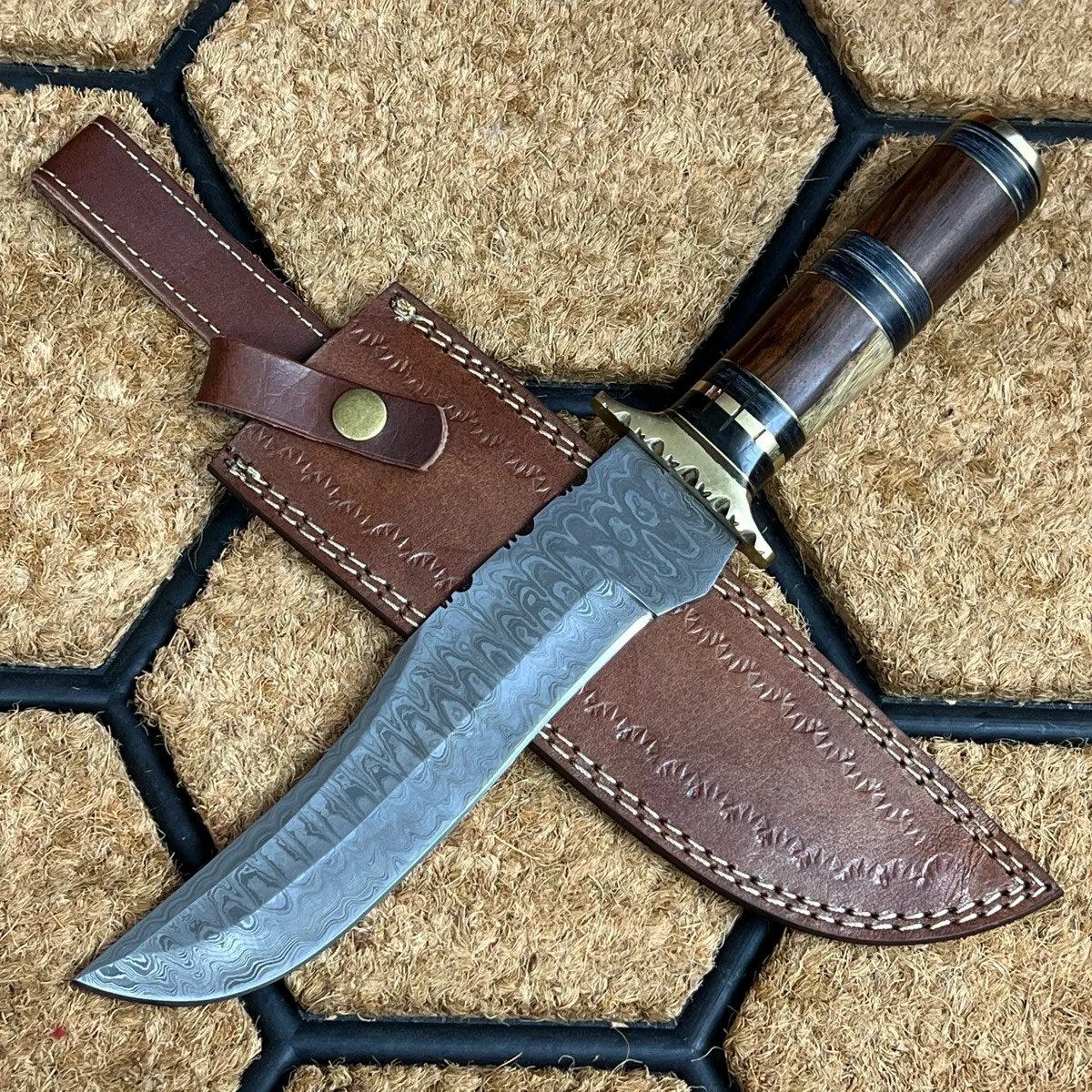 ASH HC85 Damascus Steel Custom Handmade Hunting Bowie knife 13 inches - Feliixjohnnson - Medium