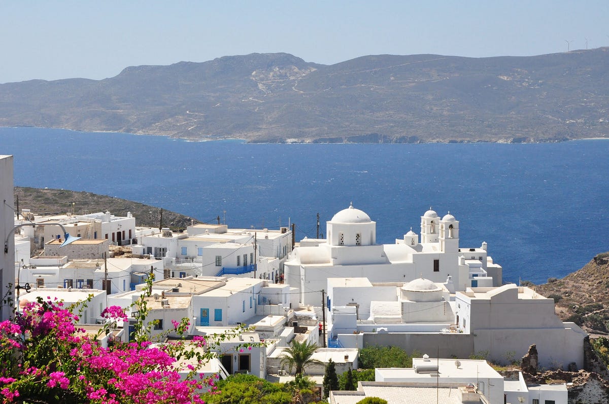 A Quick example of Hexagonal Architecture in Java | Medium