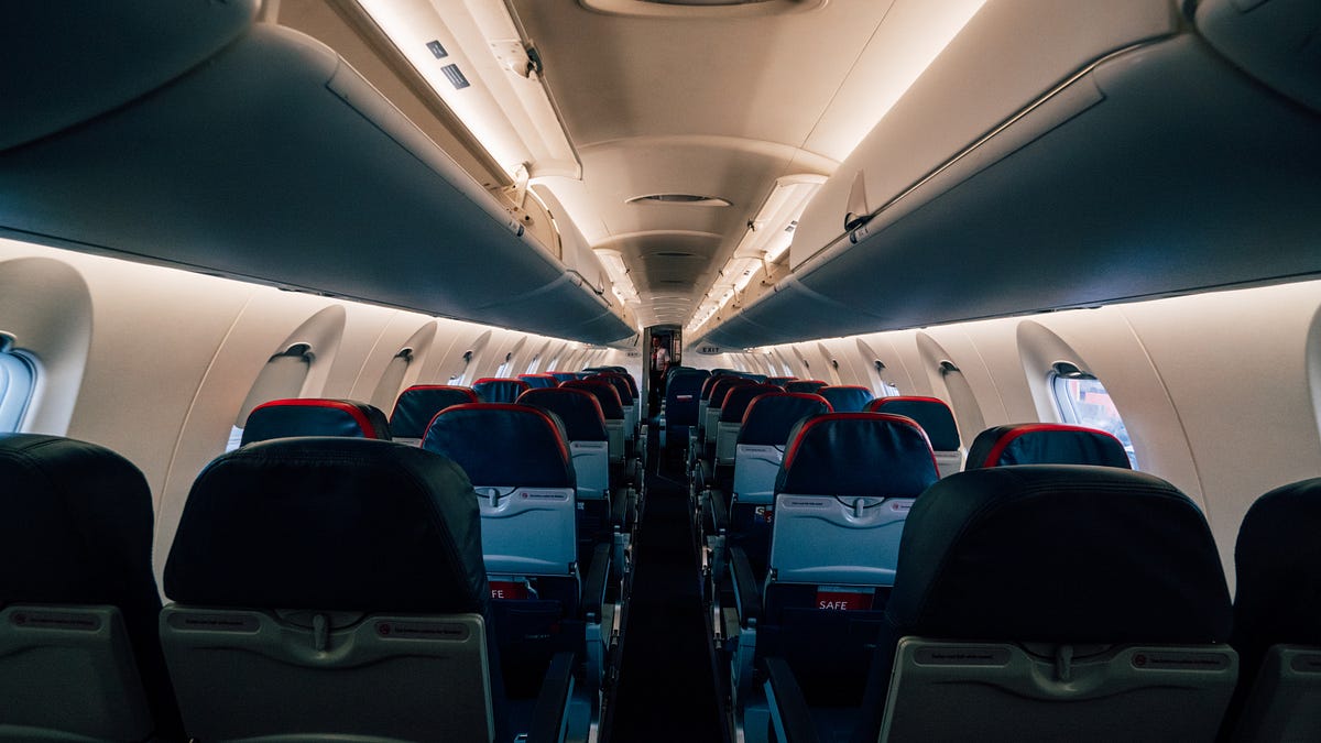 Customer Segmentation : Airlines Customers Case | by Tri Umiati | Medium