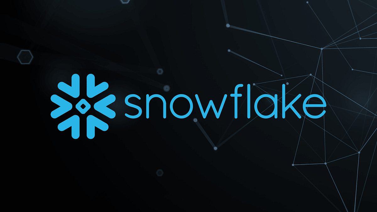 Snowflake Architecture. A very simple introduction to Snowflake… | by ...