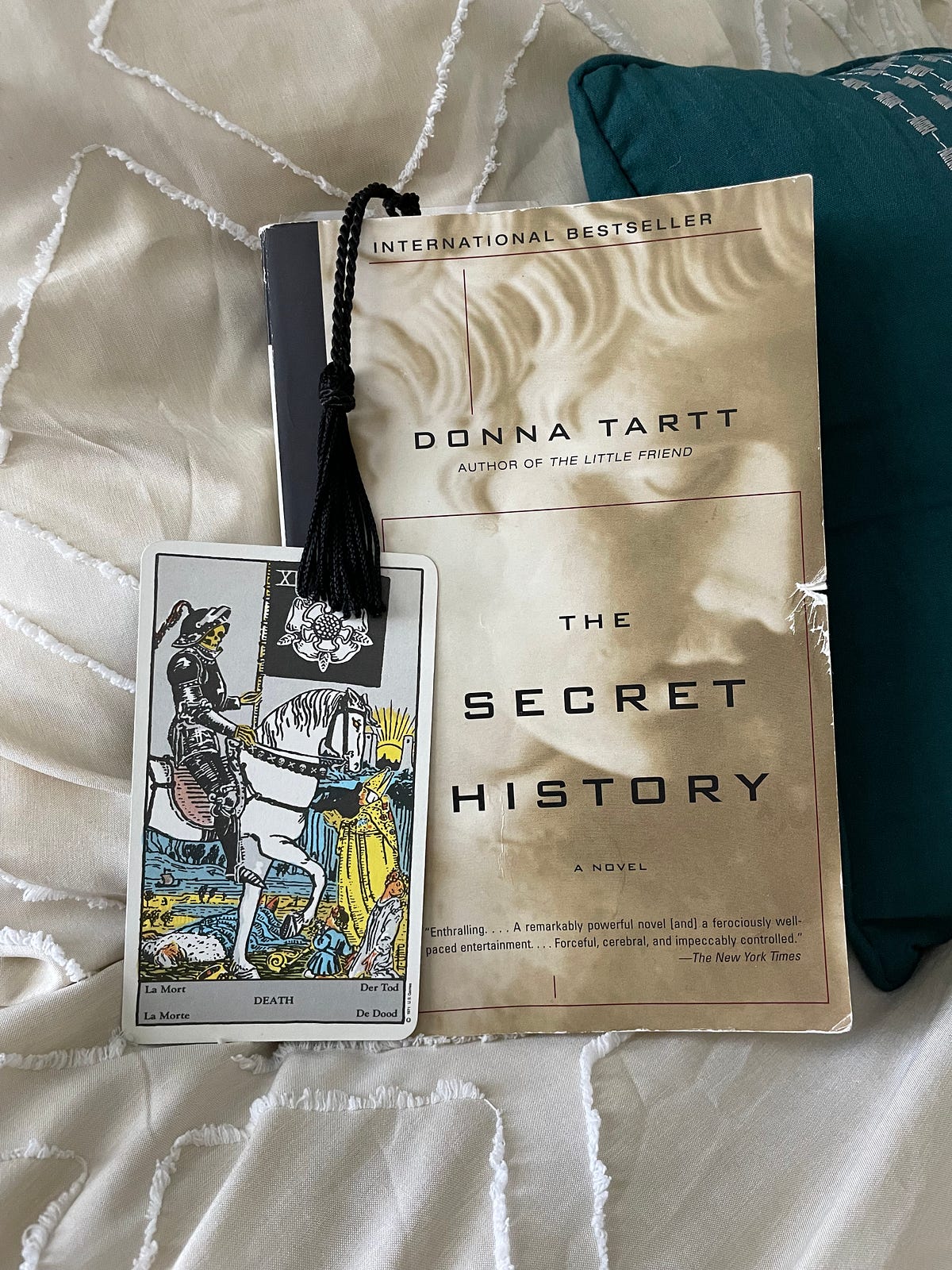 A Dark Academia Lover’s Dream: “The Secret History” by Donna Tartt | by ...