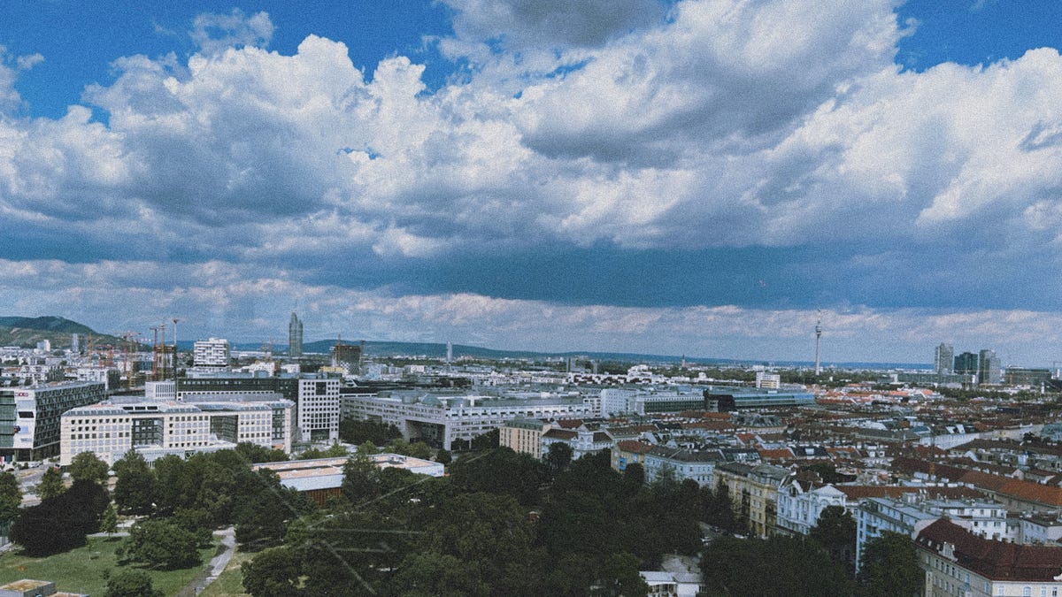 Skyline - zeitgeist - Medium