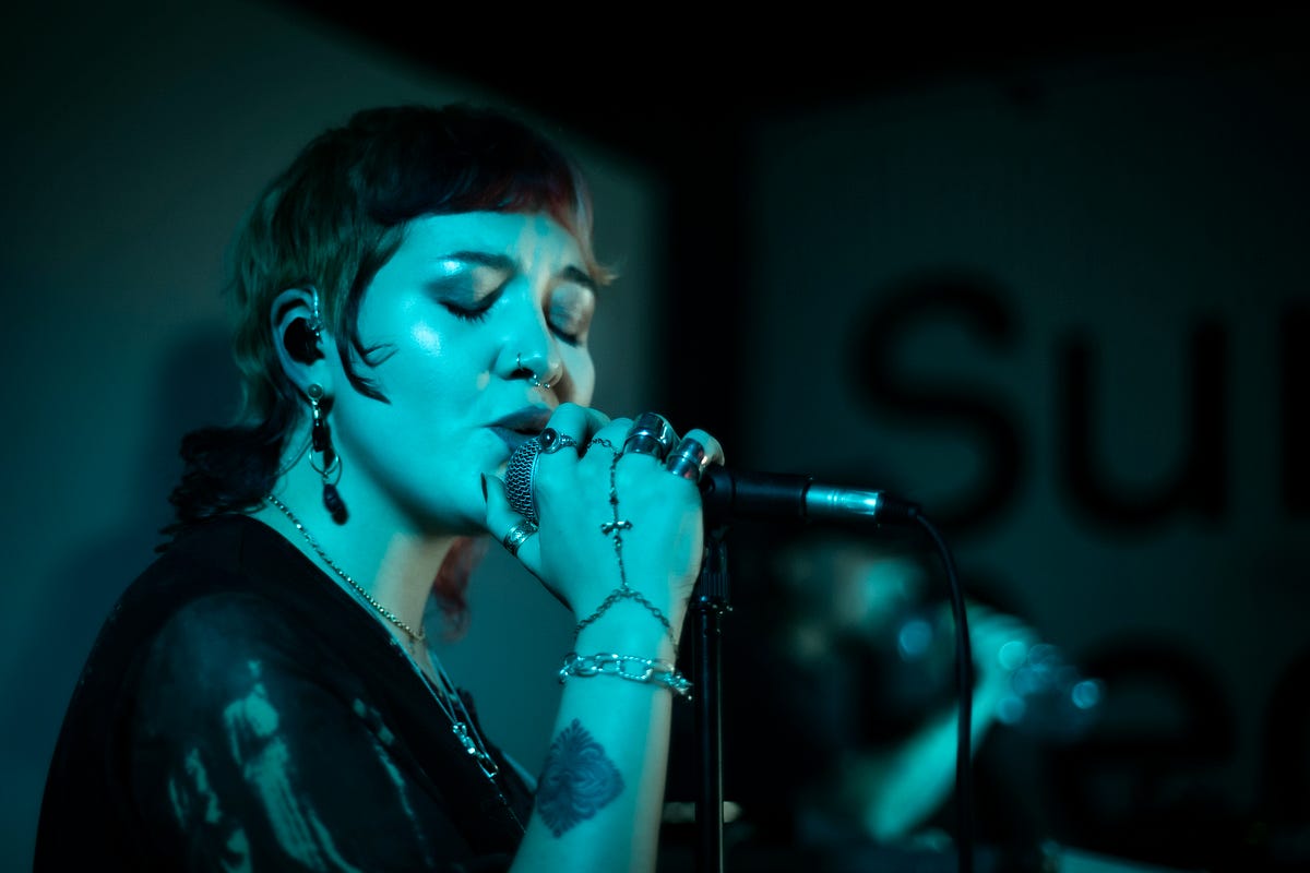Gig Photography with the Canon 5D Classic DSLR Camera | by Derren Lee ...