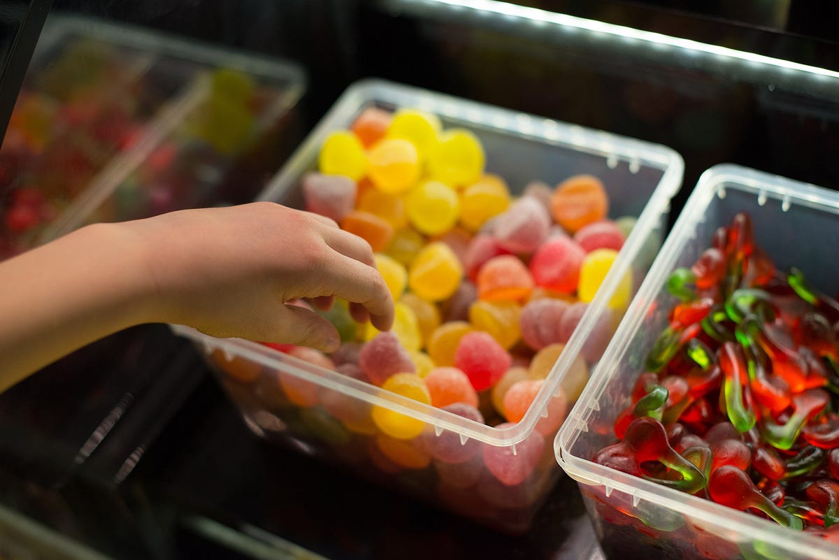 The health risks of children who consume a lot of sweets | by M30 | Medium