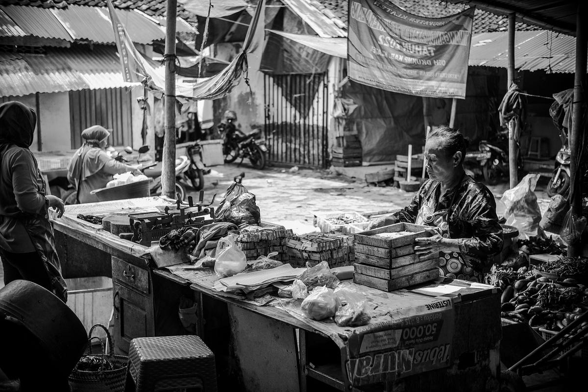 Street Photography Pasar — Capturing the Essence of Life | by ...