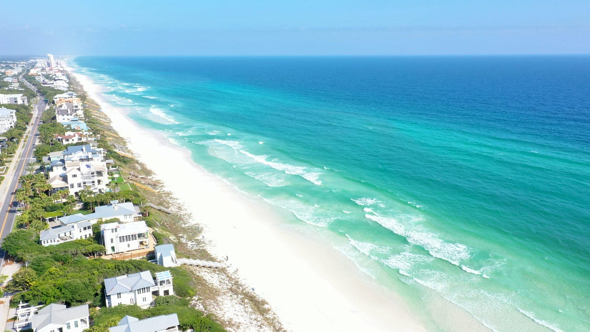 Enjoy 5 Most Beautiful Beaches in 30A | by Vicky Ross | Dec, 2023 | Medium