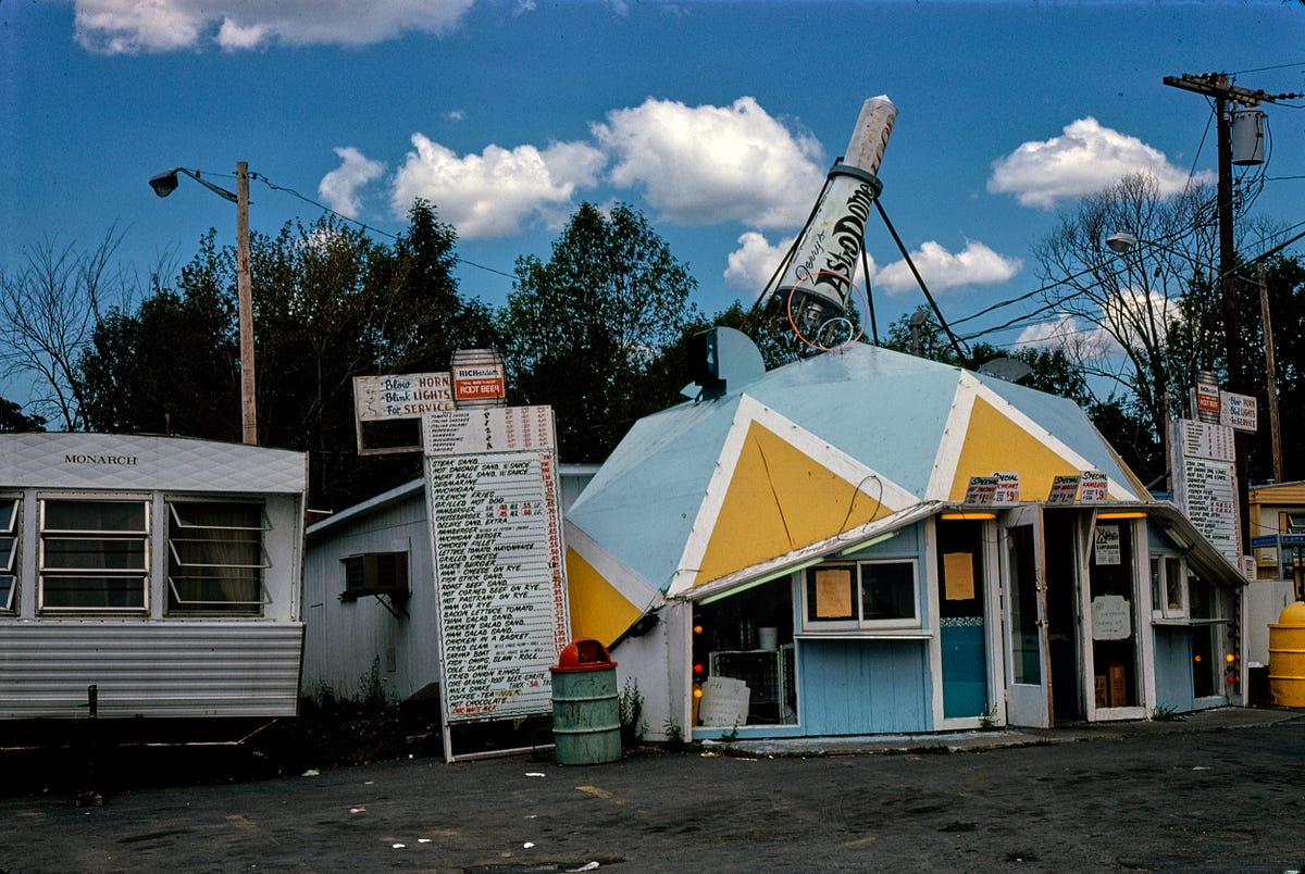 These hopeful roadside snapshots show a sci-fi future that never came ...